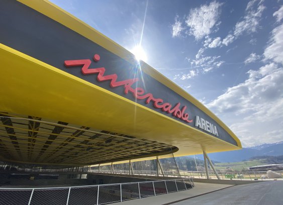 Die Intercable feiert in „ihrer“ Arena | Arena Bruneck